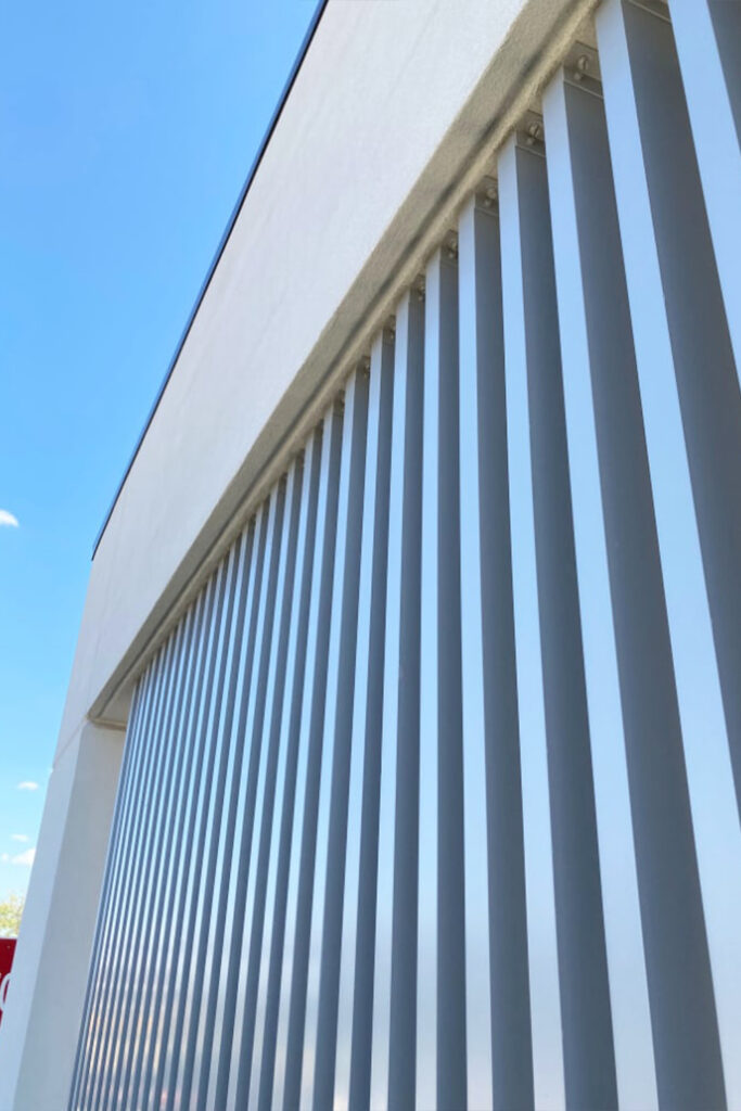 Spring Creek Office | Atlas & Louvered Canopy + Wall Tube Screen