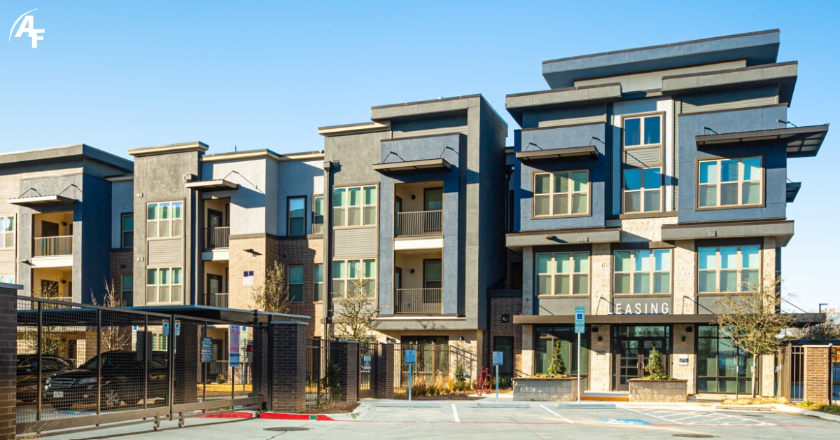 Lakeview Pointe | Titan & Helios Canopies