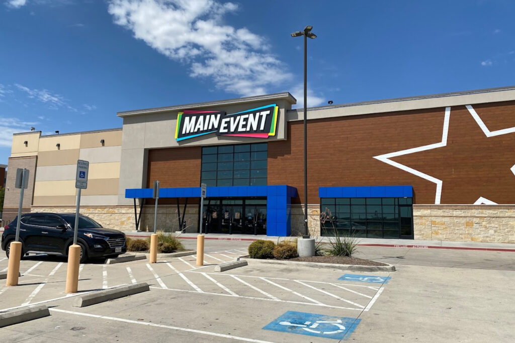 Main Event in Grand Prairie | Atlas & Helios Canopies